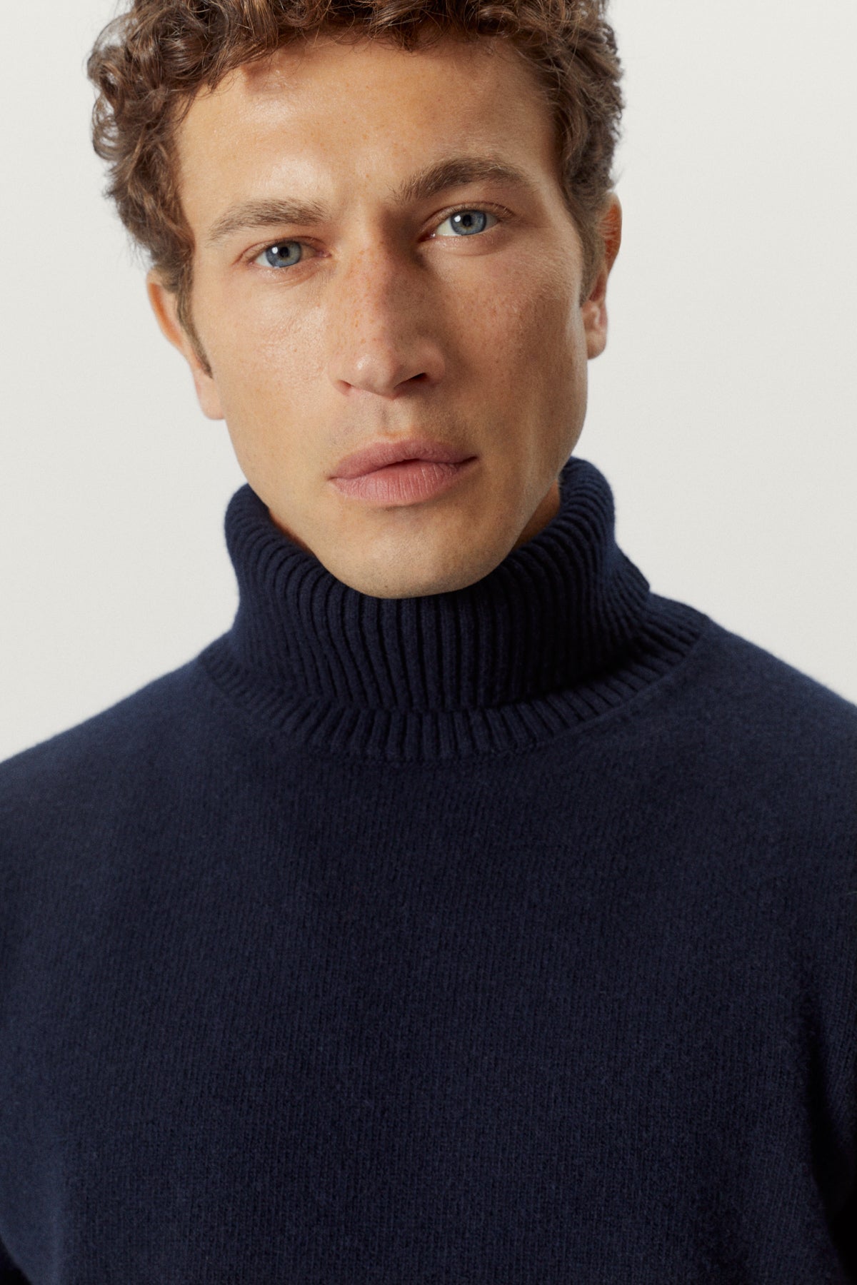The Woolen Roll-Neck